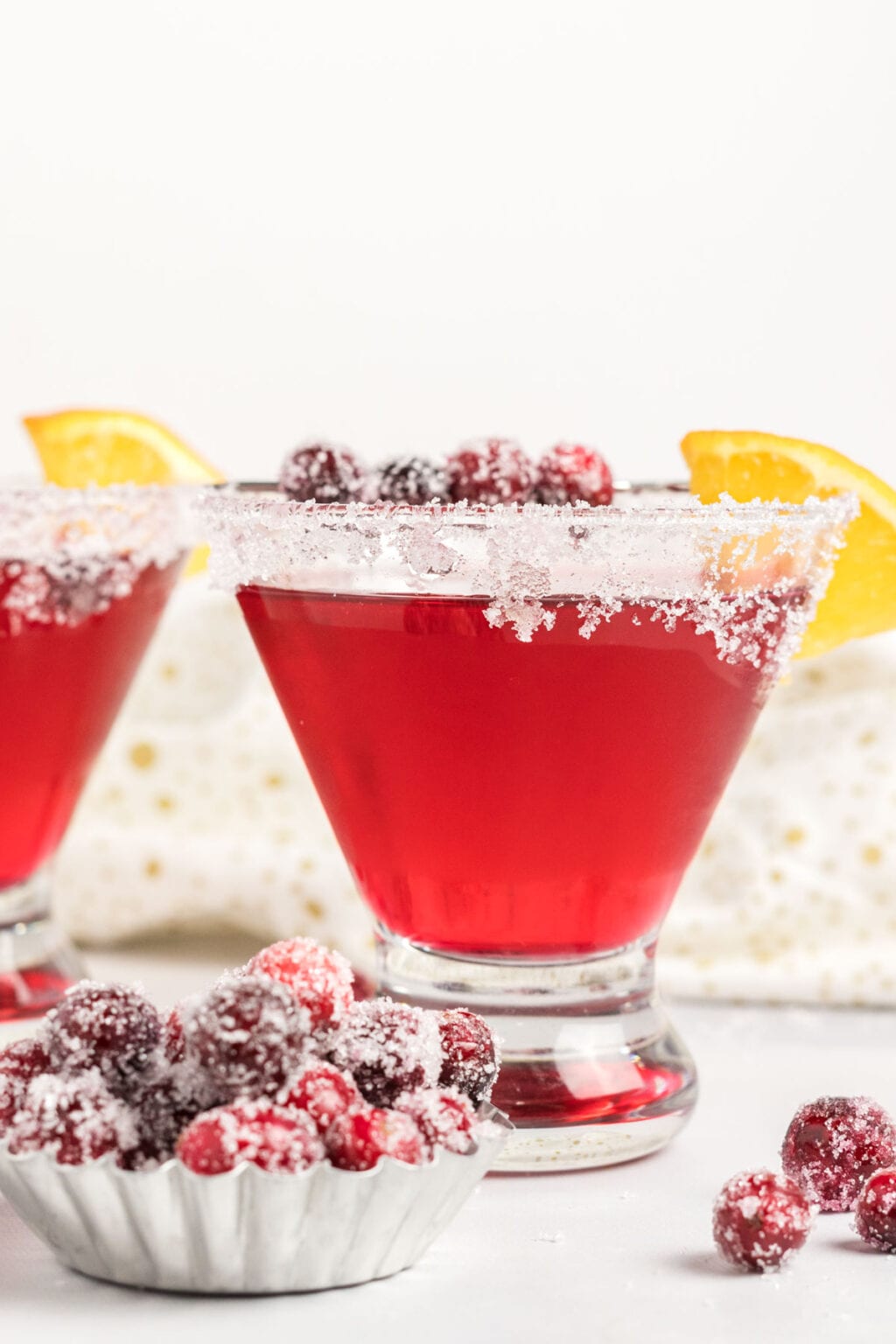 Cranberry Martini (Crantini) - Tastes of Homemade