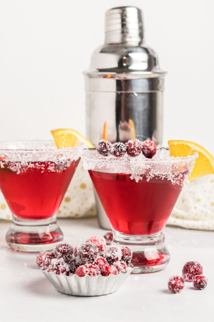 Cranberry Martini (Crantini) - Tastes of Homemade
