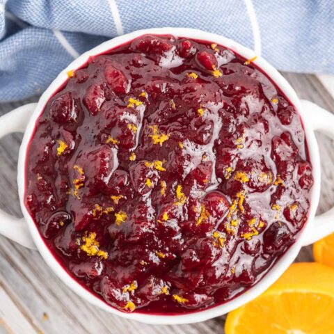 Cranberry Martini (Crantini) - Tastes of Homemade