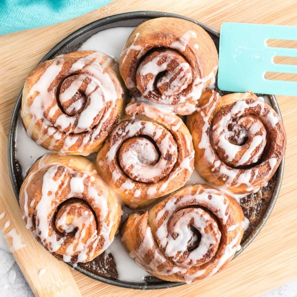 Hawaiian Rolls Cinnamon Rolls - Tastes of Homemade