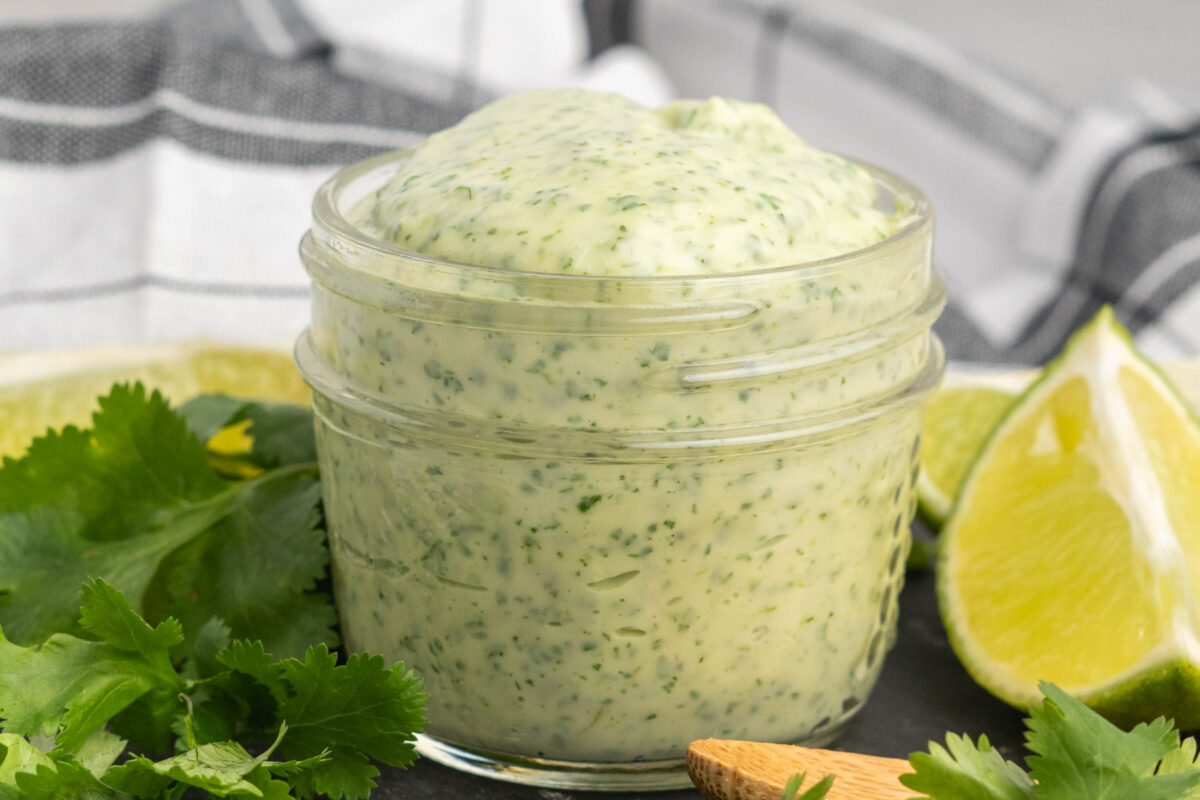 10 Creative Mayo Flavors to Try on Your Next Sandwich - Tastes of Homemade